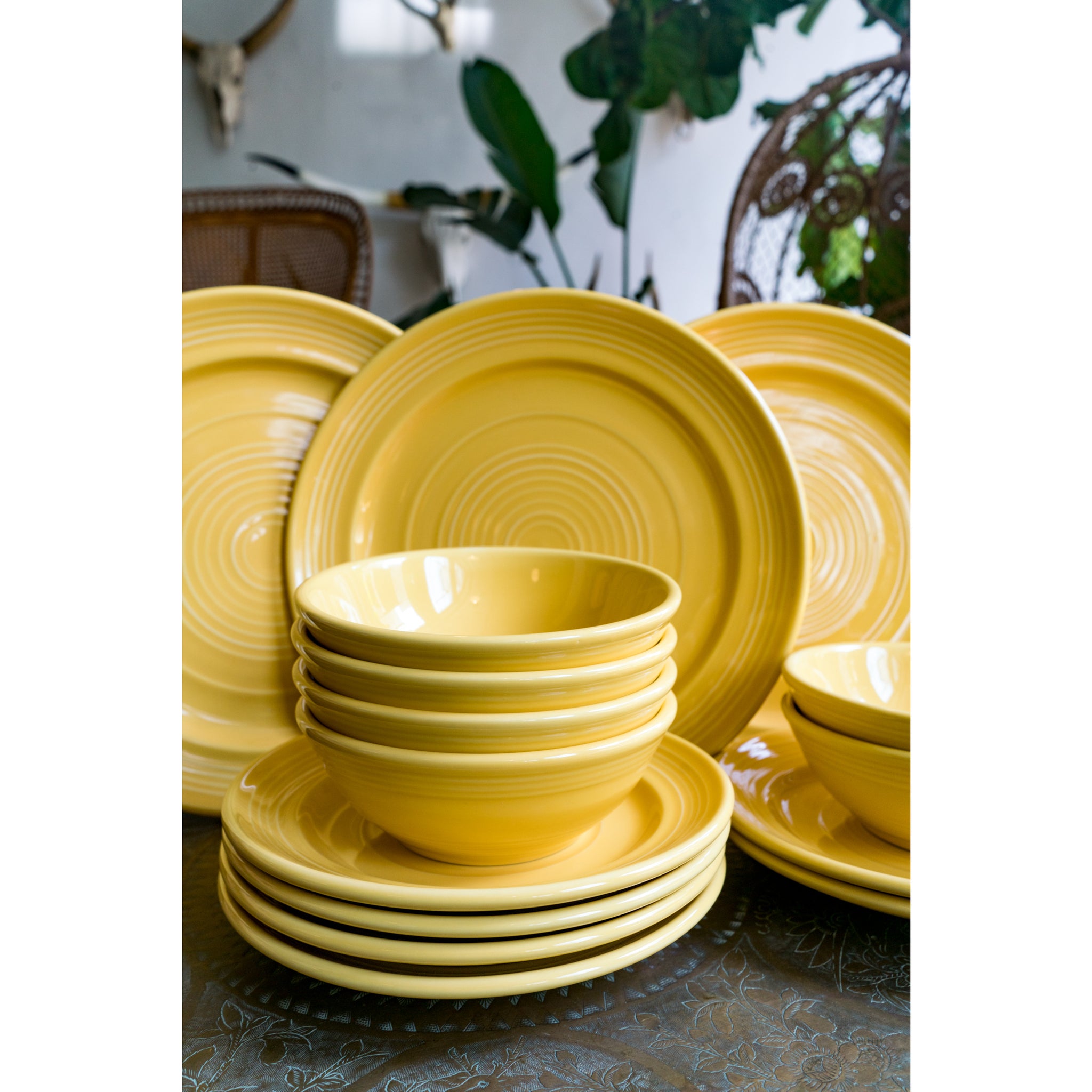 Concentrix Dinnerware Set (Service for 6) – Tuxton Home