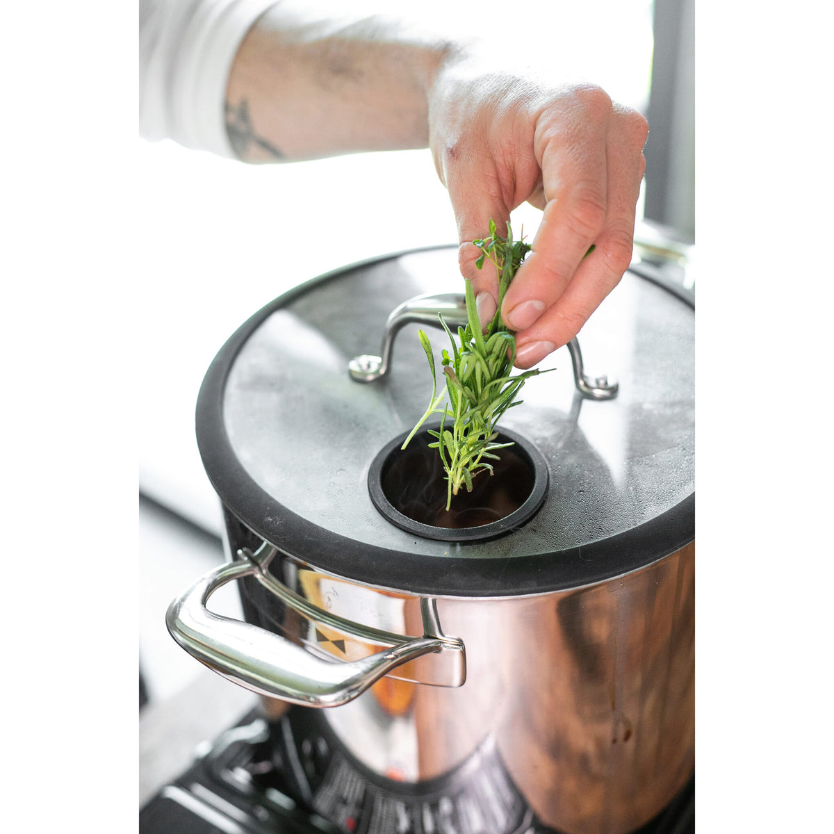 The Party Pot – Tuxton Home